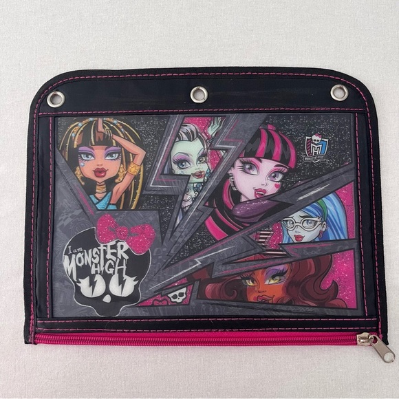 monster high | Other | Monster High Pink 3 Hole Binder Pencil Case ...
